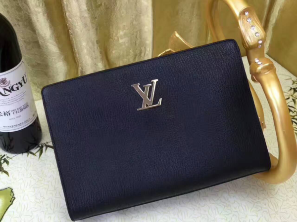 Mách bạn cách phân biệt ví LV thật và giả nhanh chóng, chính xác TUNG LUXURY™